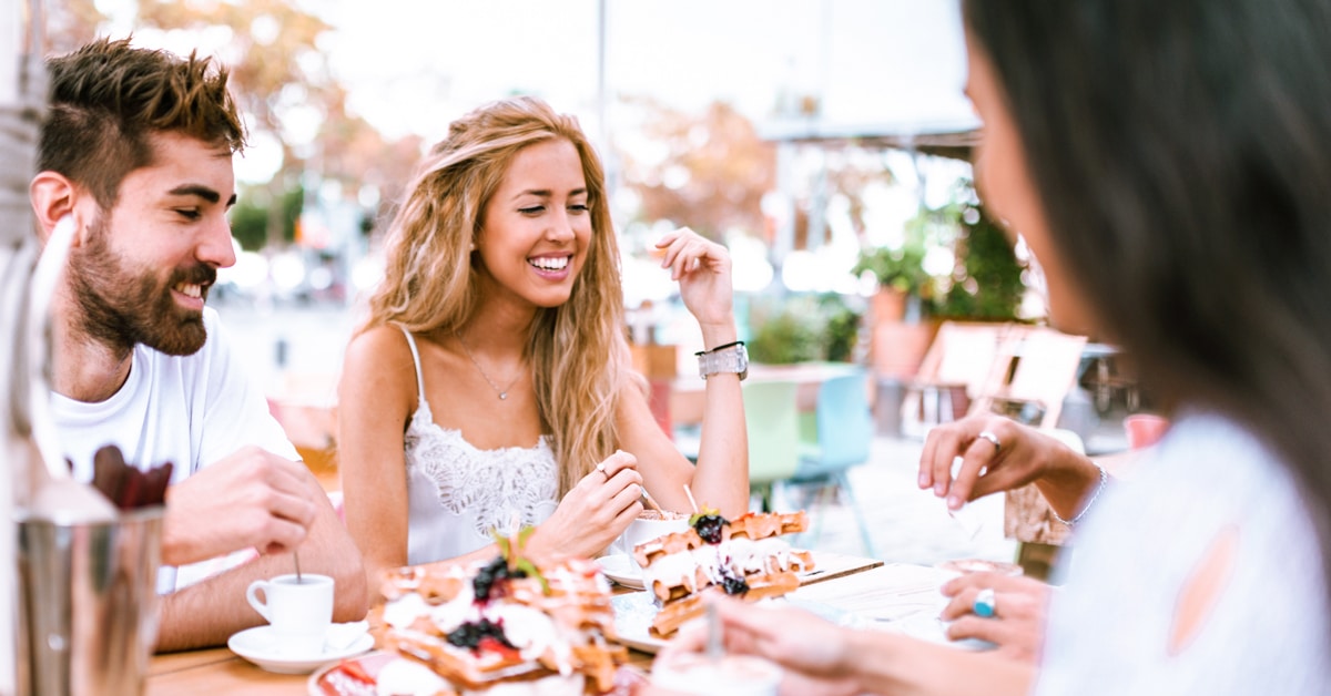 ¿Cómo ser un buen conversador? Claves para una buena conversación